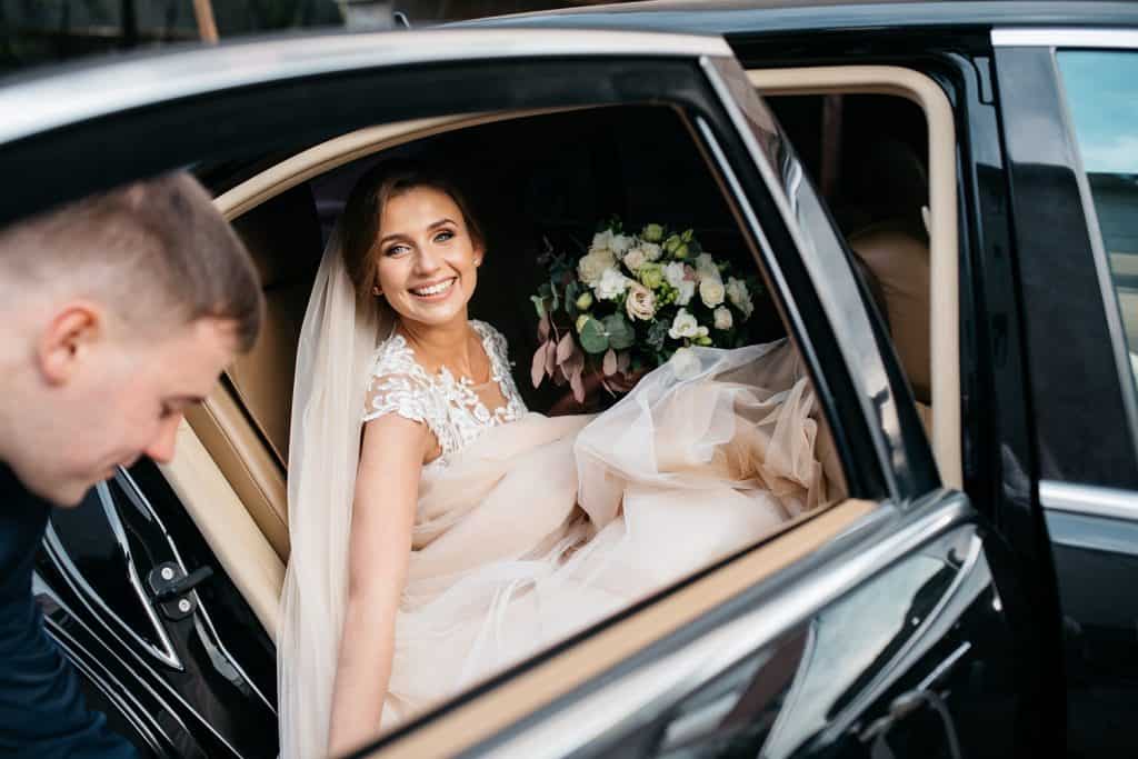 Premium Wedding Car Hire - Dedicated Wedding Chauffeur Service| ChauffeurAi